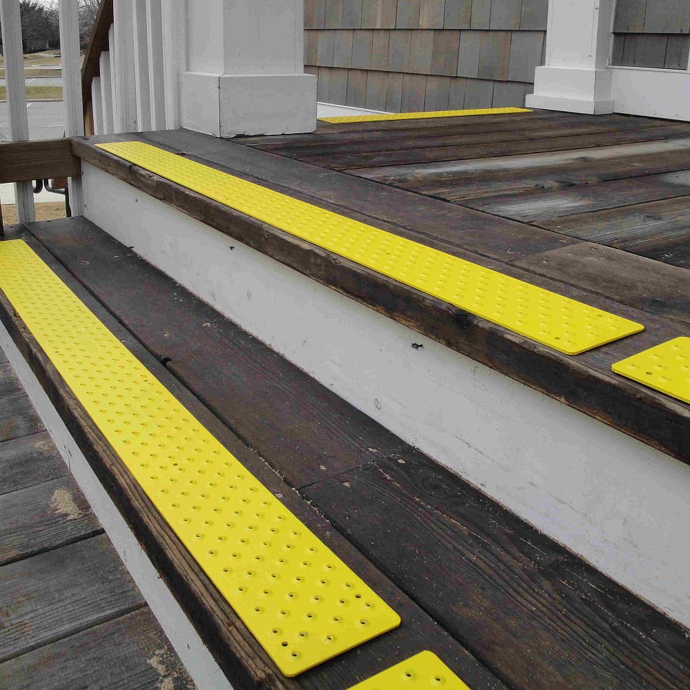 Handi Treads Aluminum Stair Tread: 4 for $39 - NST633730YLB