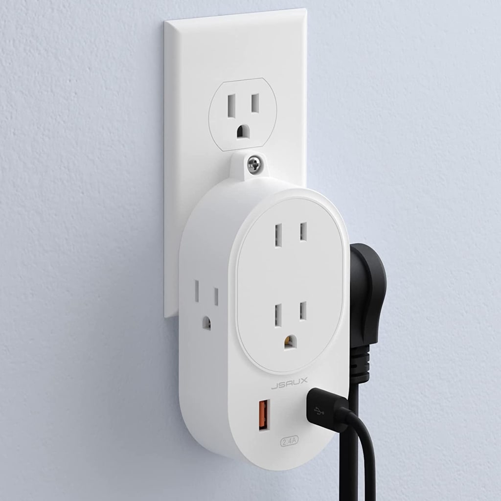 Jsaux Multi-Plug 4 Outlet Extender with 2 USB Ports for $9 - PS0402
