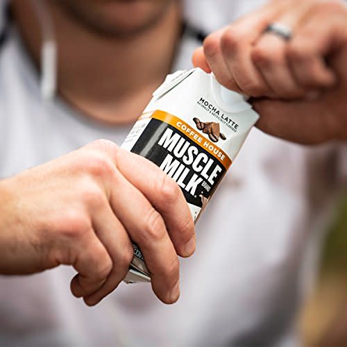 Muscle Milk Coffee House Protein Shake, Caf Latte, 11 FL OZ, 12 Count ...