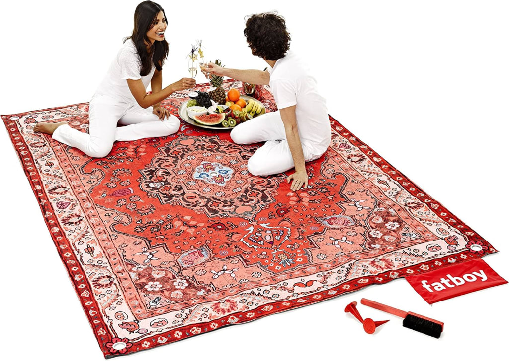 Fatboy 7x9-Foot Outdoor Lounge Picnic Blanket for $188 - PIC-LNG